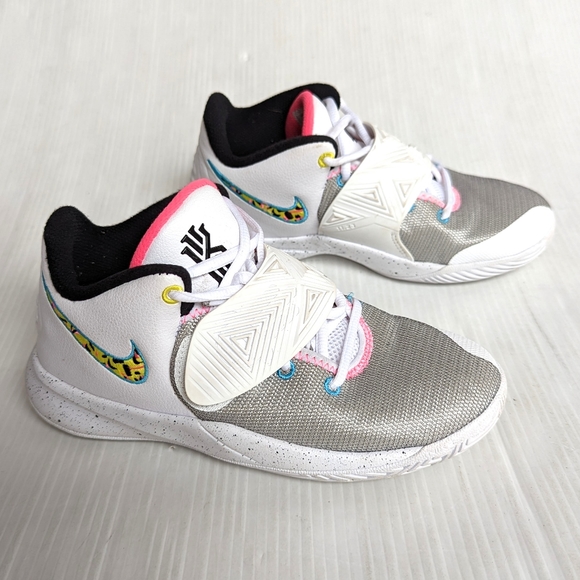 Nike | Shoes | Nike Kyrie Flytrap Iii South Beach Basketball Shoes ...